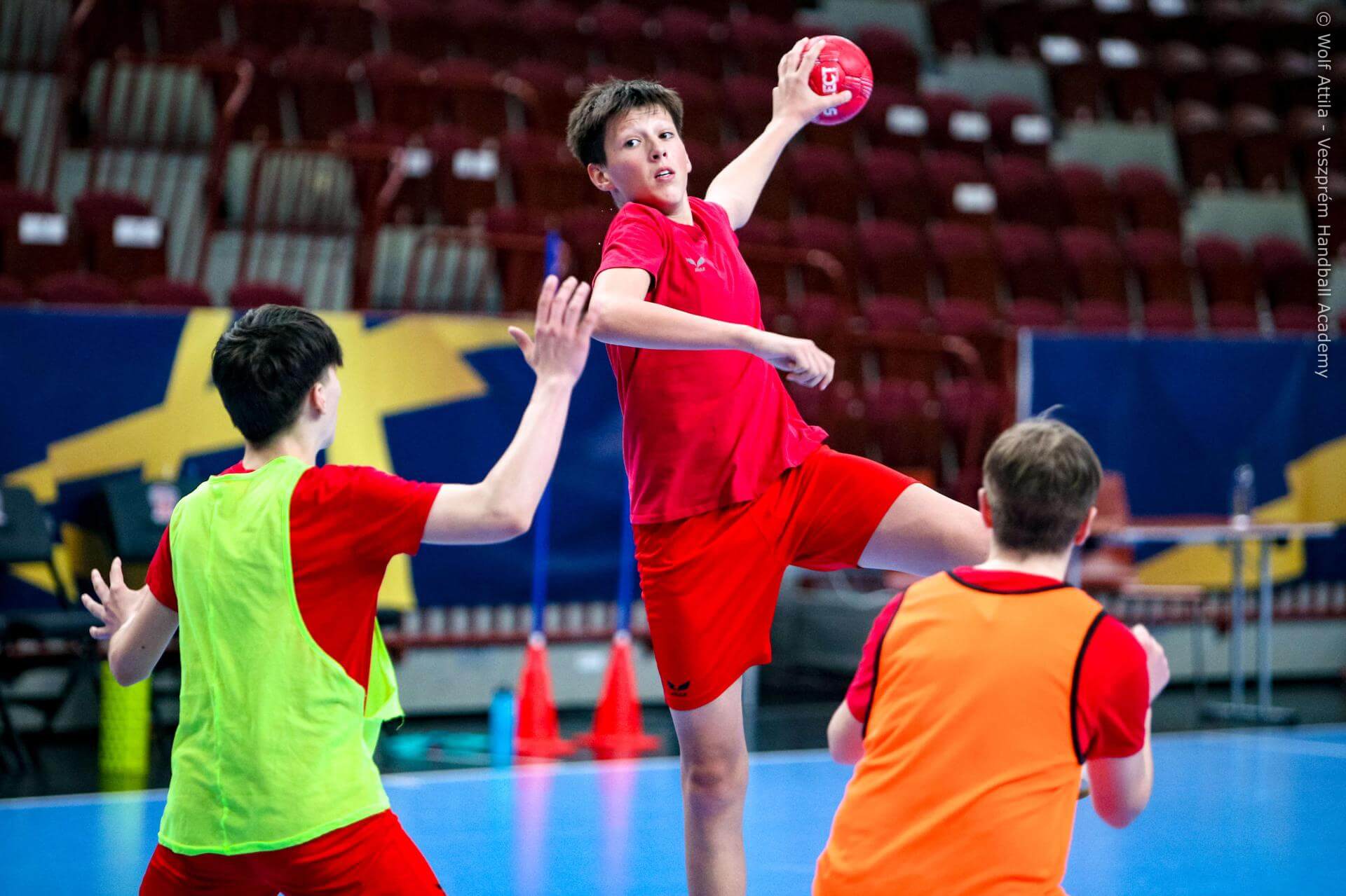 Szombaton hat, vasárnap két forduló vár ránk - Veszprém Handball Academy